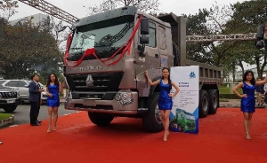 GIÁ Xe Ben Howo-Sinotruk 6x4 Mẫu Cabin HW76 Hoàn Toàn Mới